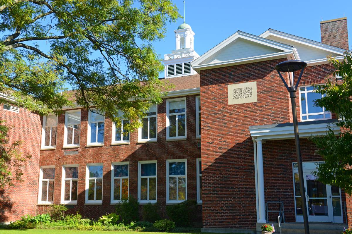 Custom Window Treatments & Home Decor Near Wayland, MA | Innuwindow